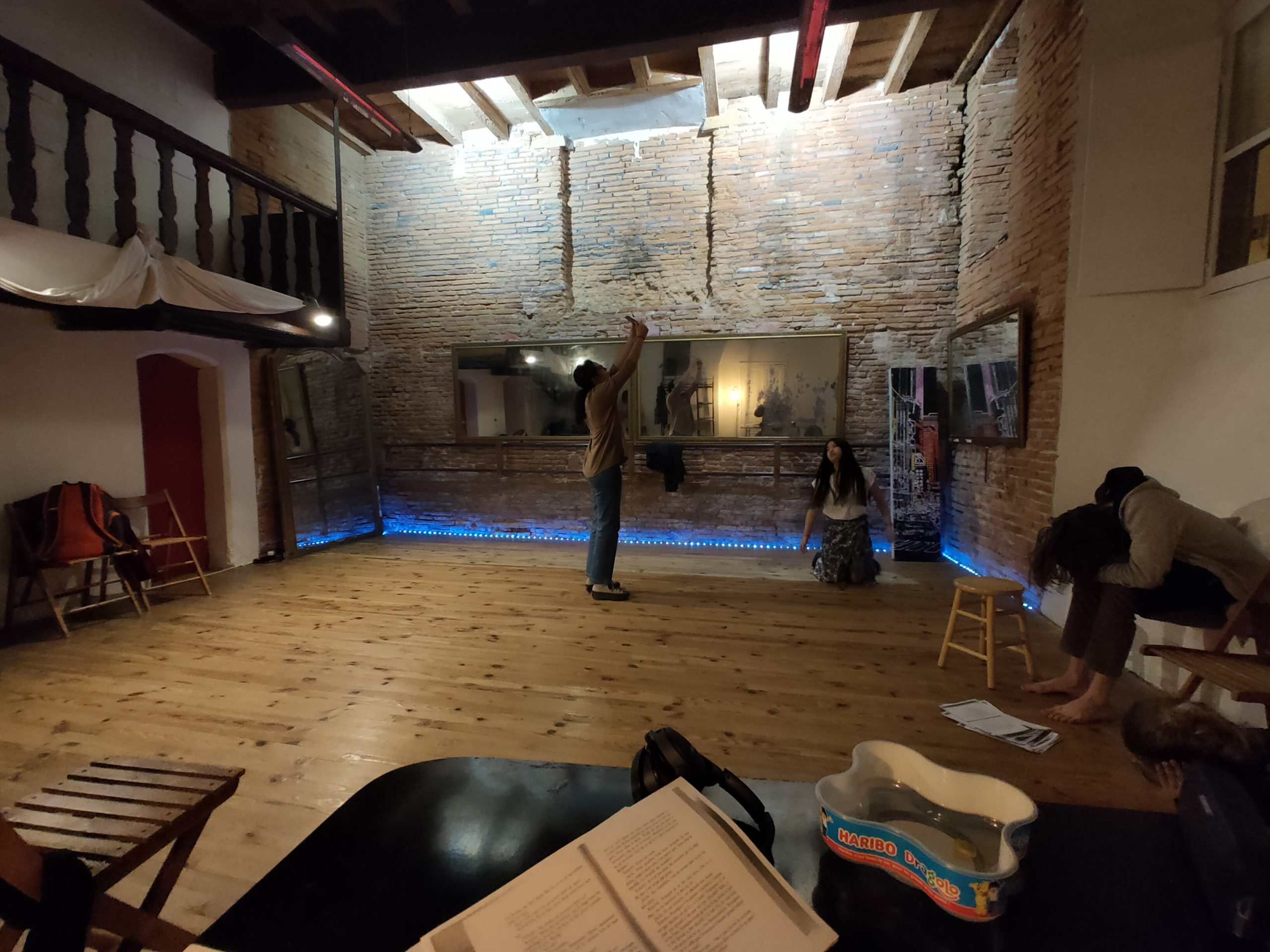 Cours de théâtre danse Toulouse - Les Ateliers 25